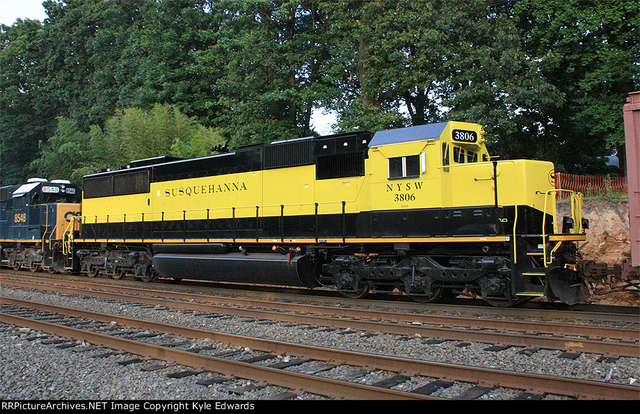NYSW SD60 #3806 on Q410-08